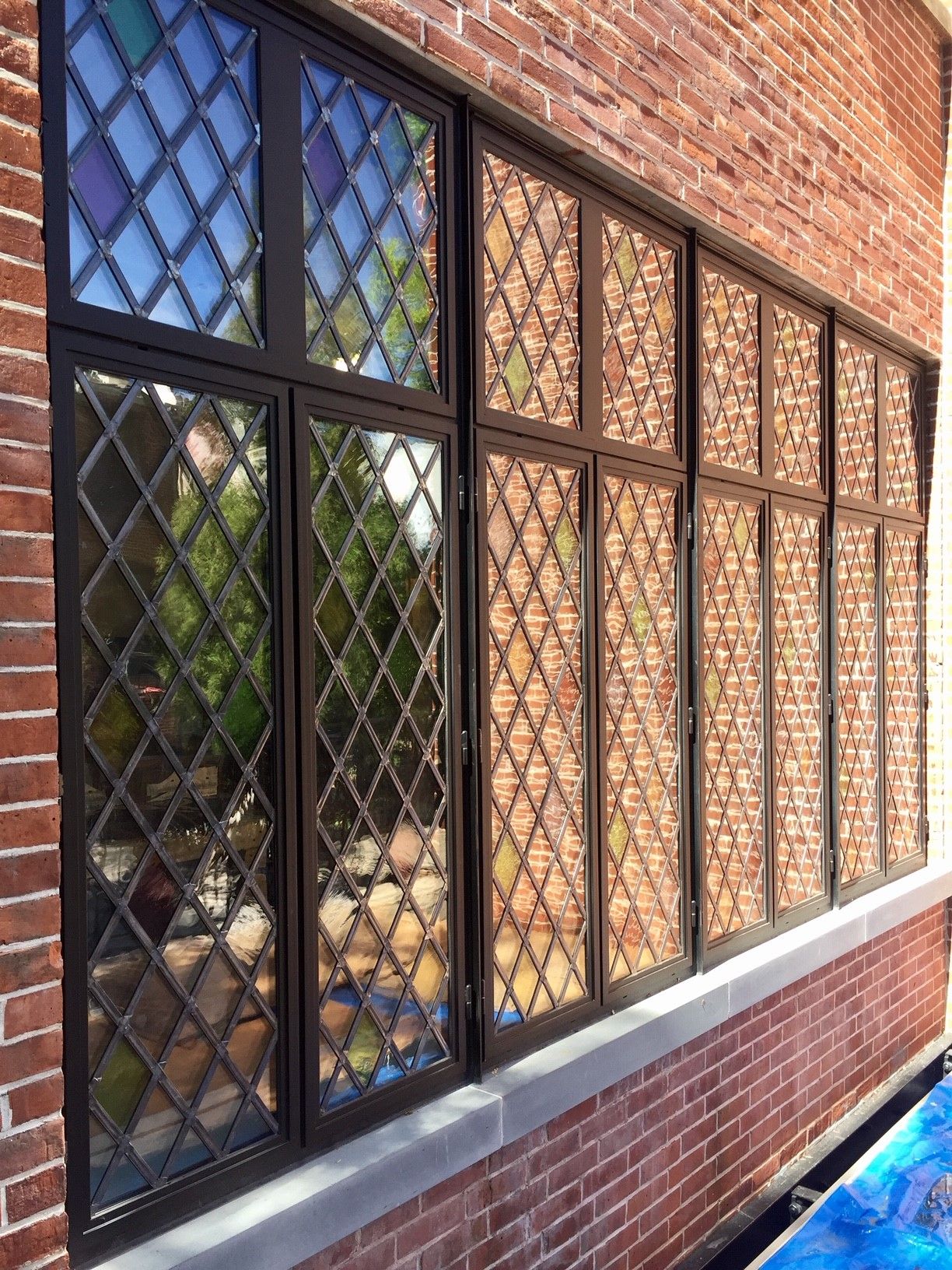 Restore Stained Glass Elegance with RTS-430 Thermally Broken Steel Windows